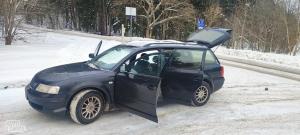 Black Volkswagen Passat 2000 in Vilnius, with an engine capacity of 1.90 L and mileage of 350 thousand km for 1190 €, photo 11 on AUTOMOTO.COM.LV
