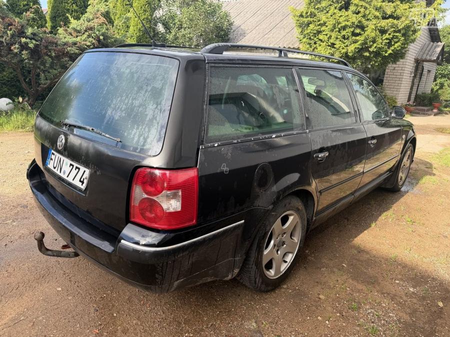 Melns Volkswagen Passat 2000 Viļņa, ar dzinēja tilpumu 1.90 L un nobraukumu 360 tūkst. km par 430 €, foto 1 vietnē AUTOMOTO.COM.LV