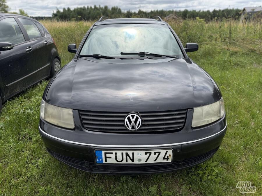 Black Volkswagen Passat 2000 in Vilnius, with an engine capacity of 1.90 L and mileage of 360 thousand km for 430 €, photo 3 on AUTOMOTO.COM.LV