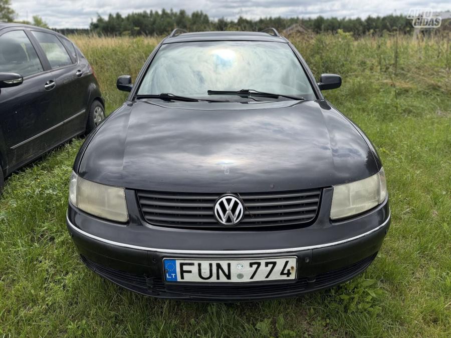 Melns Volkswagen Passat 2000 Viļņa, ar dzinēja tilpumu 1.90 L un nobraukumu 360 tūkst. km par 390 €, foto 1 vietnē AUTOMOTO.COM.LV