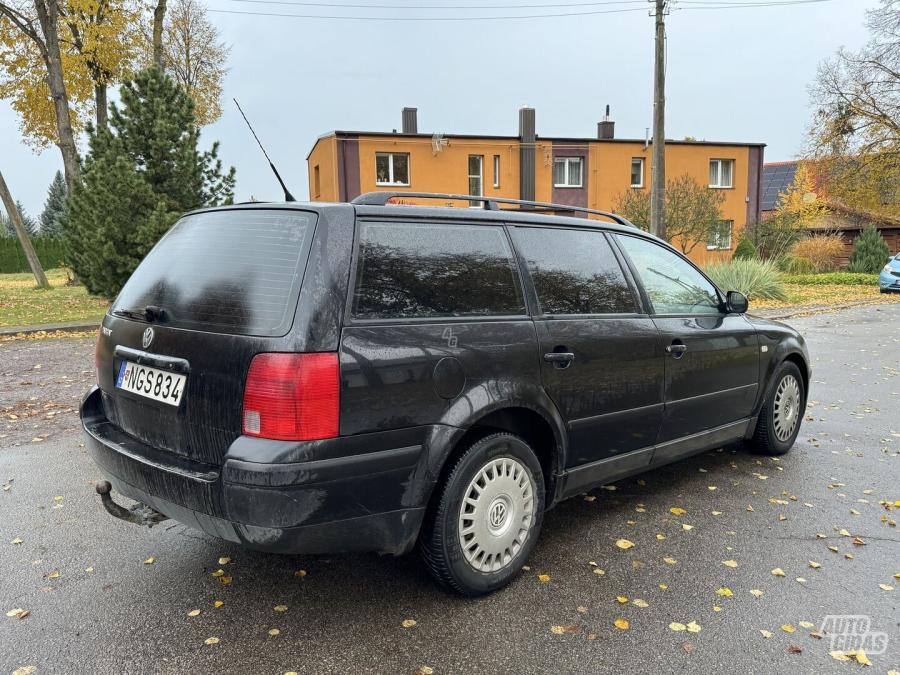 Melns Volkswagen Passat 2000 Panevēža, ar dzinēja tilpumu 1.90 L un nobraukumu 365 tūkst. km par 750 €, foto 7 vietnē AUTOMOTO.COM.LV