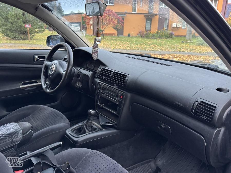 Melns Volkswagen Passat 2000 Panevēža, ar dzinēja tilpumu 1.90 L un nobraukumu 365 tūkst. km par 750 €, foto 11 vietnē AUTOMOTO.COM.LV