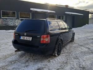 Melns Volkswagen Passat 2001 Tallina, ar dzinēja tilpumu 1.80 L un nobraukumu 330 tūkst. km par 1990 €, foto 2 vietnē AUTOMOTO.COM.LV