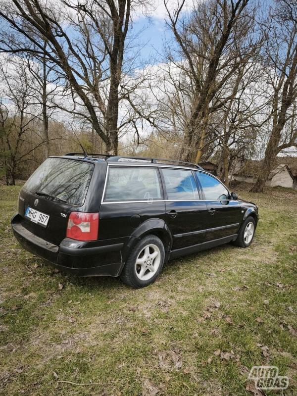 Melns Volkswagen Passat 2001 Prienai, ar dzinēja tilpumu 1.90 L un nobraukumu 333 tūkst. km par 1300 €, foto 4 vietnē AUTOMOTO.COM.LV