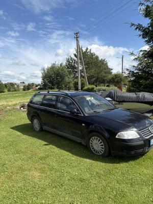Melns Volkswagen Passat 2001 Kauņa, ar dzinēja tilpumu 1.90 L un nobraukumu 370 tūkst. km par 800 €, foto  vietnē AUTOMOTO.COM.LV