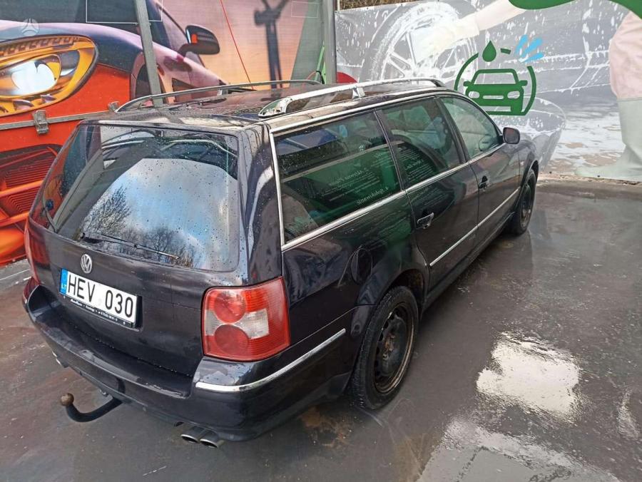 Melns Volkswagen Passat 2002 Lazdijai, ar dzinēja tilpumu 2.77 L un nobraukumu 445 tūkst. km par 2500 €, foto 3 vietnē AUTOMOTO.COM.LV