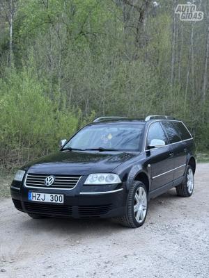 Black Volkswagen Passat 2002 in Vilnius, with an engine capacity of 2.80 L and mileage of 367 thousand km for 1450 €, photo  on AUTOMOTO.COM.LV