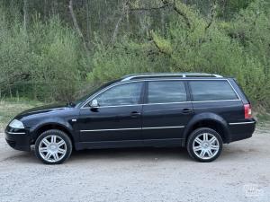 Black Volkswagen Passat 2002 in Vilnius, with an engine capacity of 2.80 L and mileage of 367 thousand km for 1450 €, photo 4 on AUTOMOTO.COM.LV