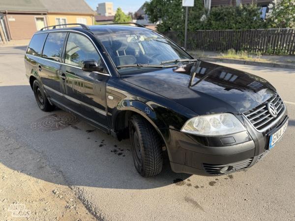 Black Volkswagen Passat 2002 in Kaunas, with an engine capacity of 1.90 L and mileage of 399 thousand km for 750 €, photo 3 on AUTOMOTO.COM.LV