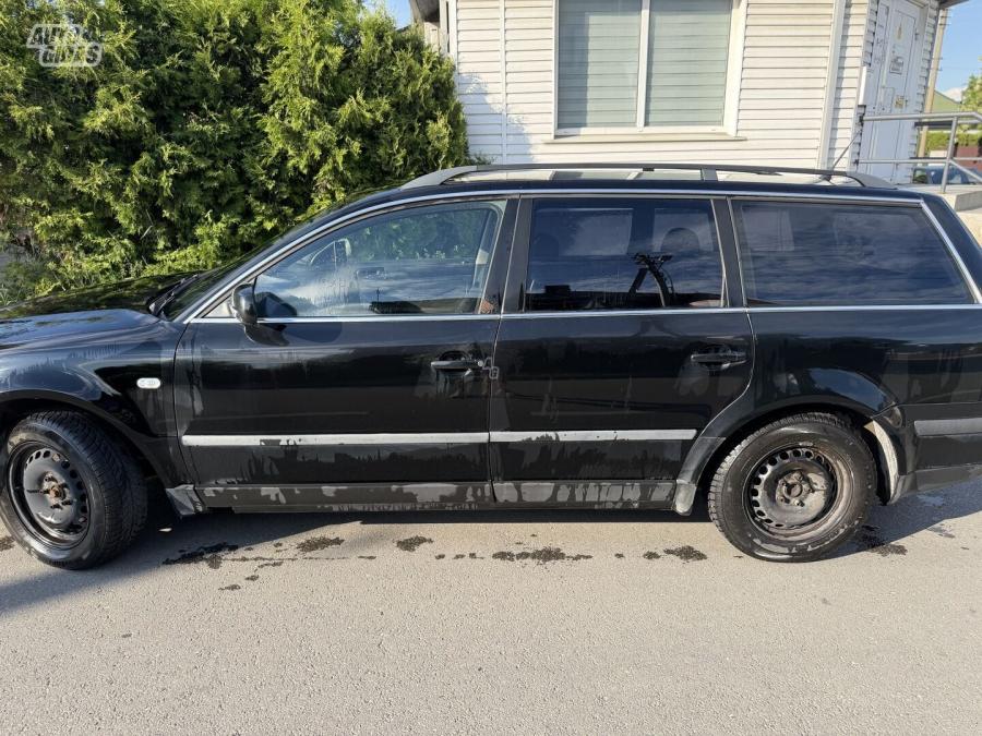 Melns Volkswagen Passat 2002 Kauņa, ar dzinēja tilpumu 1.90 L un nobraukumu 399 tūkst. km par 750 €, foto 9 vietnē AUTOMOTO.COM.LV