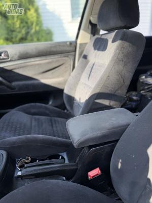 Melns Volkswagen Passat 2002 Kauņa, ar dzinēja tilpumu 1.90 L un nobraukumu 399 tūkst. km par 750 €, foto 16 vietnē AUTOMOTO.COM.LV