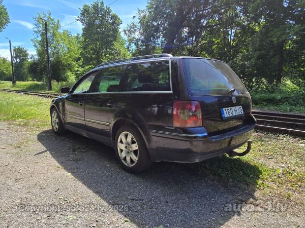 Melns Volkswagen Passat 2002 Tallina, ar dzinēja tilpumu 2.50 L un nobraukumu 423 tūkst. km par 650 €, foto 5 vietnē AUTOMOTO.COM.LV
