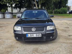 Melns Volkswagen Passat 2002 Vilkaviškis, ar dzinēja tilpumu 2.50 L un nobraukumu 440 tūkst. km par 950 €, foto 3 vietnē AUTOMOTO.COM.LV
