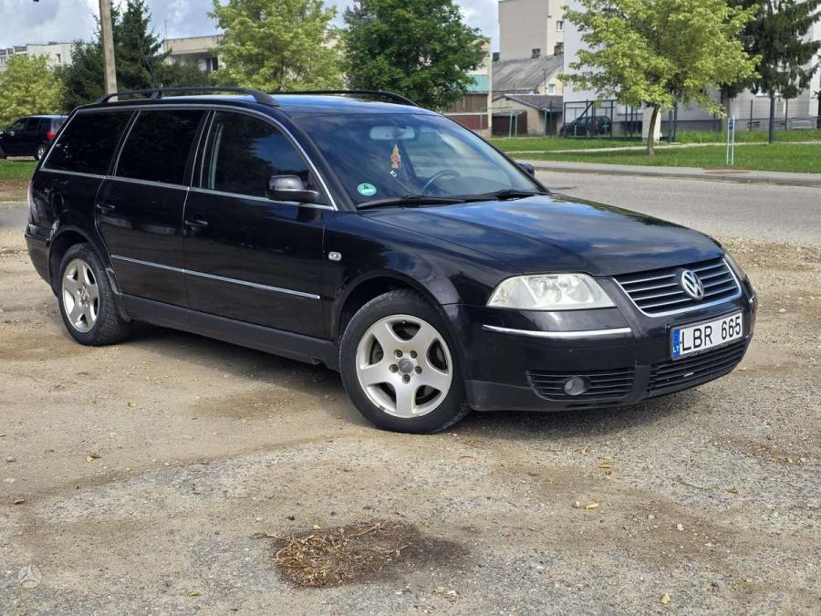 Melns Volkswagen Passat 2002 Vilkaviškis, ar dzinēja tilpumu 2.50 L un nobraukumu 440 tūkst. km par 950 €, foto 5 vietnē AUTOMOTO.COM.LV