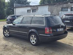 Melns Volkswagen Passat 2002 Vilkaviškis, ar dzinēja tilpumu 2.50 L un nobraukumu 440 tūkst. km par 950 €, foto 7 vietnē AUTOMOTO.COM.LV