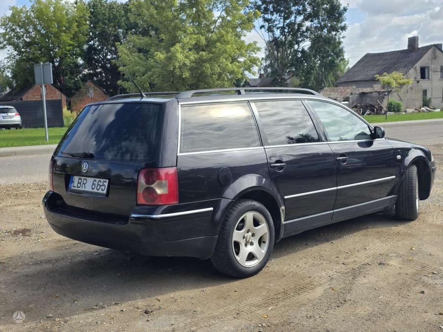 Melns Volkswagen Passat 2002 Vilkaviškis, ar dzinēja tilpumu 2.50 L un nobraukumu 440 tūkst. km par 950 €, foto 8 vietnē AUTOMOTO.COM.LV