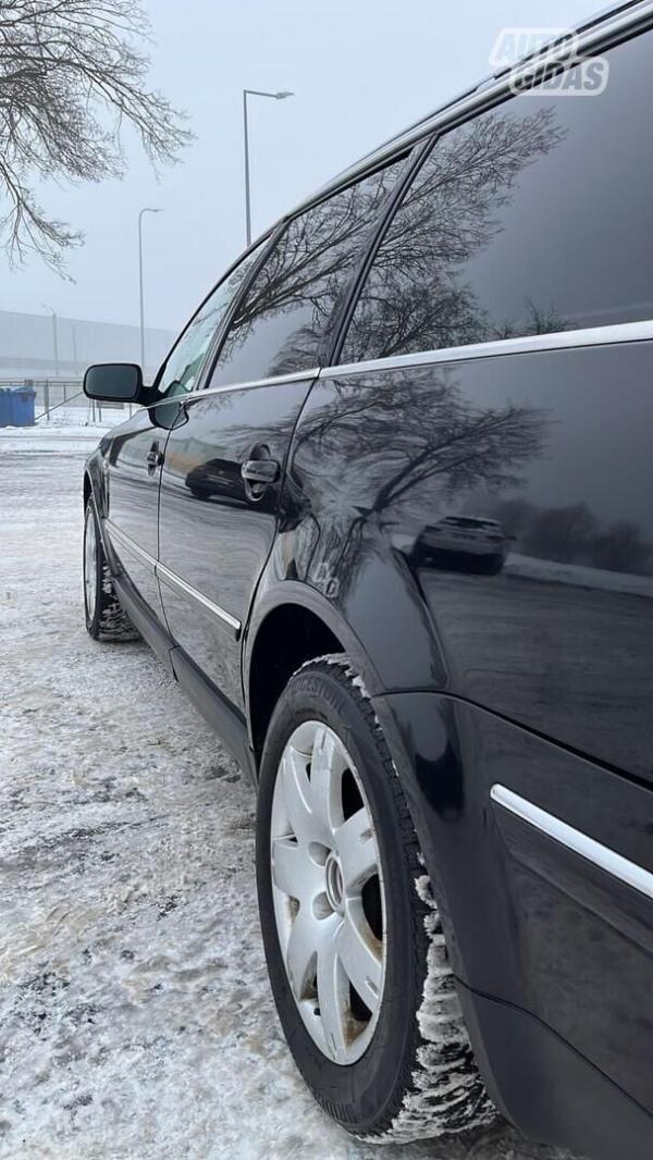 Black Volkswagen Passat 2003 in Alytus, with an engine capacity of 1.90 L and mileage of 336 thousand km for 1850 €, photo 9 on AUTOMOTO.COM.LV