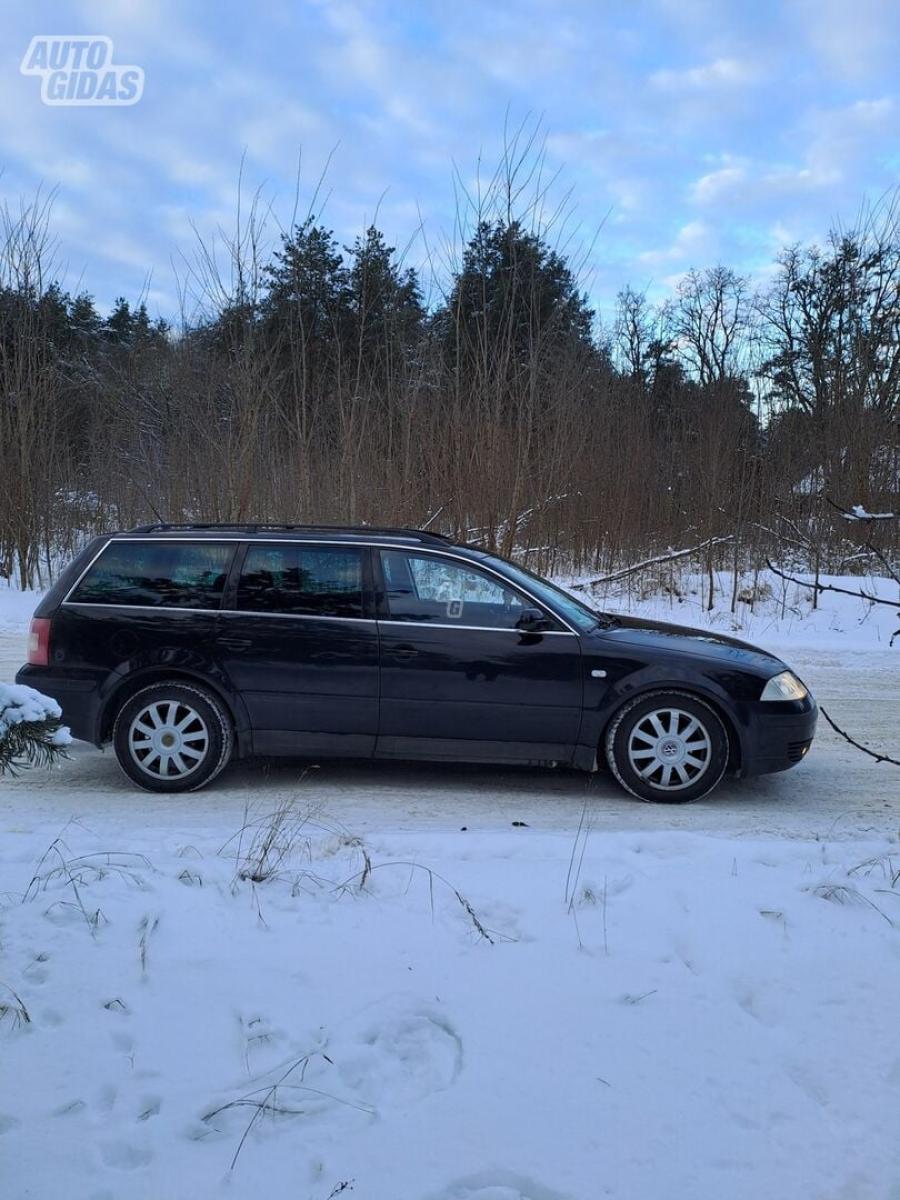 Black Volkswagen Passat 2003 in Alytus, with an engine capacity of 2.00 L and mileage of 226 thousand km for 1750 €, photo 3 on AUTOMOTO.COM.LV