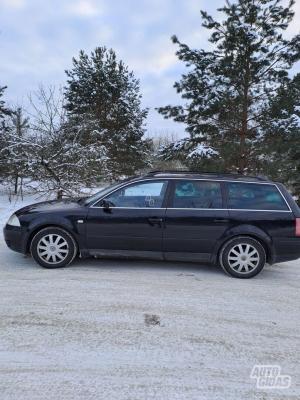 Black Volkswagen Passat 2003 in Alytus, with an engine capacity of 2.00 L and mileage of 226 thousand km for 1750 €, photo 4 on AUTOMOTO.COM.LV