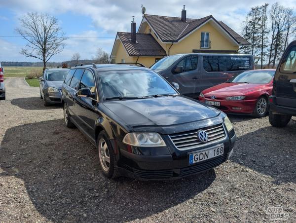 Melns Volkswagen Passat 2003 Gargždai, ar dzinēja tilpumu 1.90 L un nobraukumu 399 tūkst. km par 800 €, foto 3 vietnē AUTOMOTO.COM.LV