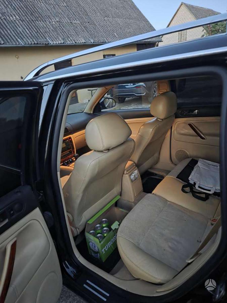 Black Volkswagen Passat 2003 in Siauliai, with an engine capacity of 1.90 L and mileage of 301 thousand km for 2200 €, photo 6 on AUTOMOTO.COM.LV