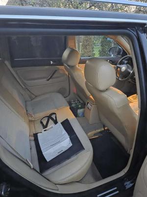 Black Volkswagen Passat 2003 in Siauliai, with an engine capacity of 1.90 L and mileage of 301 thousand km for 2200 €, photo 7 on AUTOMOTO.COM.LV