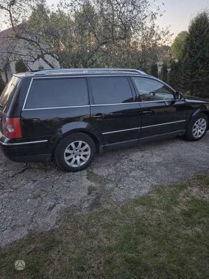 Black Volkswagen Passat 2003 in Siauliai, with an engine capacity of 1.90 L and mileage of 301 thousand km for 2200 €, photo 17 on AUTOMOTO.COM.LV