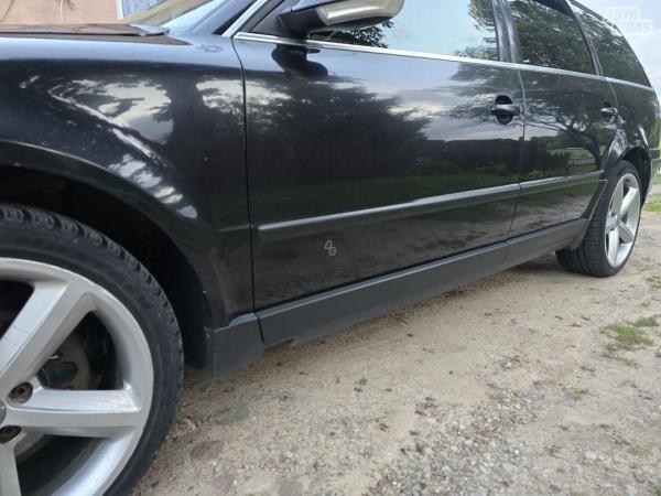 Black Volkswagen Passat 2003 in Plunge, with an engine capacity of 1.90 L and mileage of 306 thousand km for 1250 €, photo 3 on AUTOMOTO.COM.LV