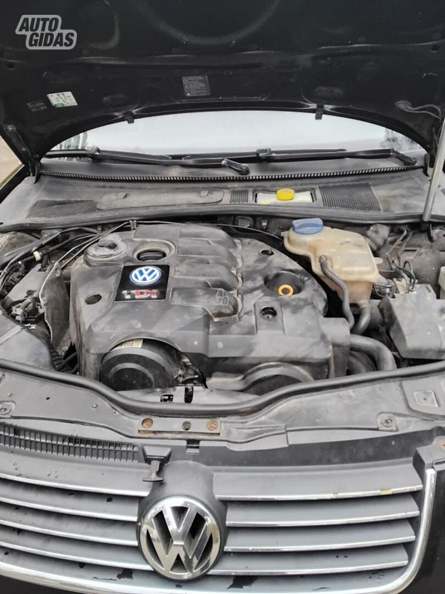 Melns Volkswagen Passat 2003 Utena, ar dzinēja tilpumu 1.90 L un nobraukumu 390 tūkst. km par 1750 €, foto 10 vietnē AUTOMOTO.COM.LV