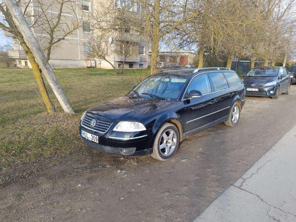Melns Volkswagen Passat 2004 Marijampole, ar dzinēja tilpumu 2.50 L un nobraukumu 280 tūkst. km par 800 €, foto 1 vietnē AUTOMOTO.COM.LV