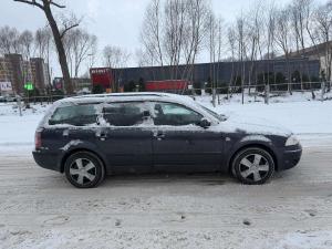 Melns Volkswagen Passat 2004 Kauņa, ar dzinēja tilpumu 1.90 L un nobraukumu 345 tūkst. km par 850 €, foto  vietnē AUTOMOTO.COM.LV