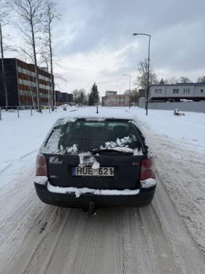 Black Volkswagen Passat 2004 in Kaunas, with an engine capacity of 1.90 L and mileage of 345 thousand km for 850 €, photo 8 on AUTOMOTO.COM.LV