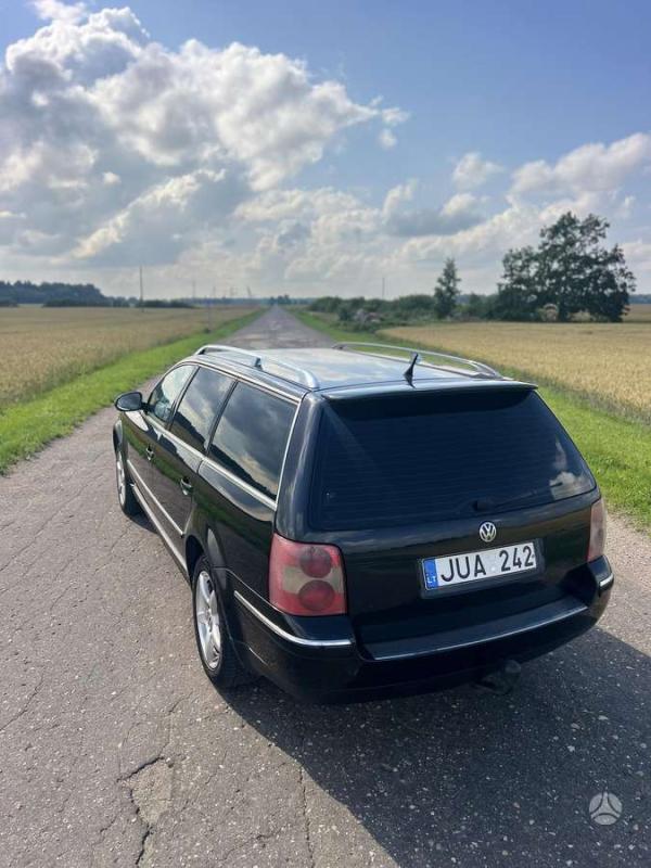 Black Volkswagen Passat 2004 in Siauliai, with an engine capacity of 1.90 L and mileage of 316 thousand km for 1450 €, photo 1 on AUTOMOTO.COM.LV