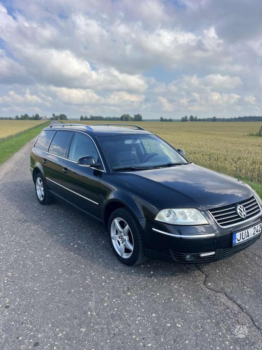 Black Volkswagen Passat 2004 in Siauliai, with an engine capacity of 1.90 L and mileage of 316 thousand km for 1450 €, photo 3 on AUTOMOTO.COM.LV