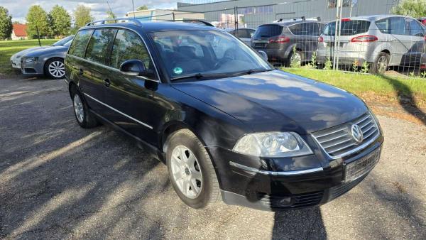 Black Volkswagen Passat 2004 in Siauliai, with an engine capacity of 1.90 L and mileage of 297 thousand km for 2150 €, photo 7 on AUTOMOTO.COM.LV