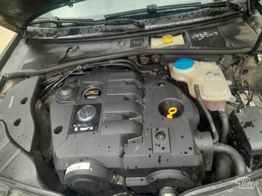 Black Volkswagen Passat 2004 in Marijampole, with an engine capacity of 1.90 L and mileage of 361 thousand km for 1250 €, photo 7 on AUTOMOTO.COM.LV