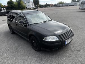 Черный Фольксваген Пассат 2004 в Пярну, объемом двигателя 1.90 л и пробегом 480 тыс. км за 1100 €, фото 3 на AUTOMOTO.COM.LV