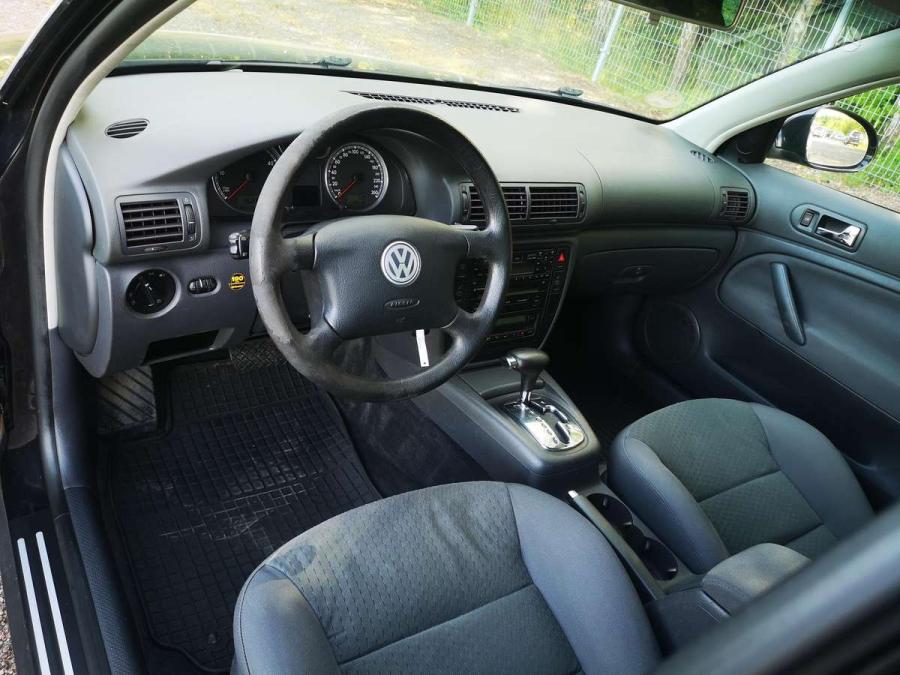 Melns Volkswagen Passat 2004 Radviliškis, ar dzinēja tilpumu 1.90 L un nobraukumu 283 tūkst. km par 2100 €, foto 12 vietnē AUTOMOTO.COM.LV