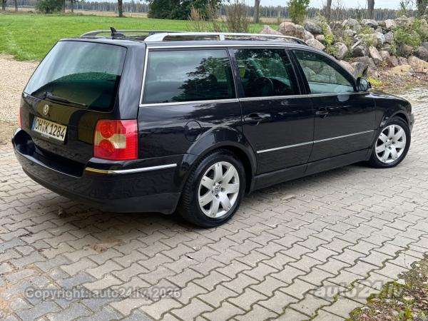 Black Volkswagen Passat 2004 in Viljandi, with an engine capacity of 1.90 L and mileage of 307 thousand km for 3899 €, photo 6 on AUTOMOTO.COM.LV