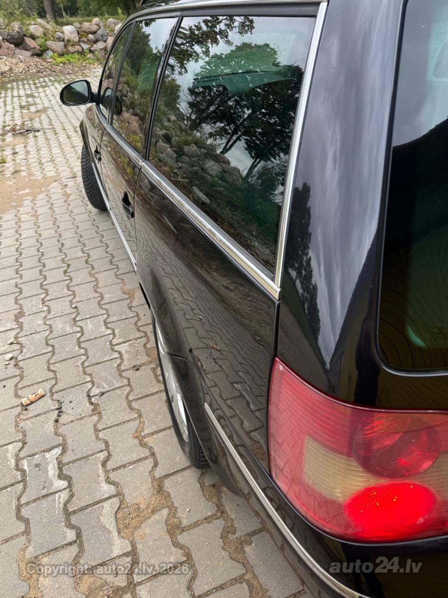 Melns Volkswagen Passat 2004 Viljandi, ar dzinēja tilpumu 1.90 L un nobraukumu 307 tūkst. km par 3899 €, foto 12 vietnē AUTOMOTO.COM.LV