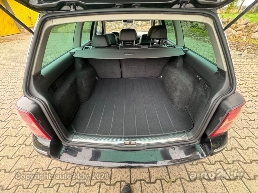 Melns Volkswagen Passat 2004 Viljandi, ar dzinēja tilpumu 1.90 L un nobraukumu 307 tūkst. km par 3899 €, foto 28 vietnē AUTOMOTO.COM.LV
