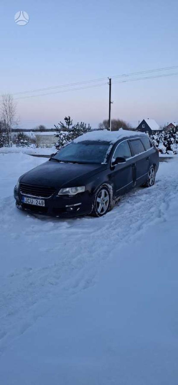 Black Volkswagen Passat 2005 in Kretinga, with an engine capacity of 2.00 L and mileage of 407 thousand km for 1600 €, photo 1 on AUTOMOTO.COM.LV