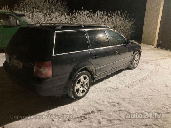 Melns Volkswagen Passat 2005 Tallina, ar dzinēja tilpumu 1.90 L un nobraukumu 0 tūkst. km par 1350 €, foto 1 vietnē AUTOMOTO.COM.LV