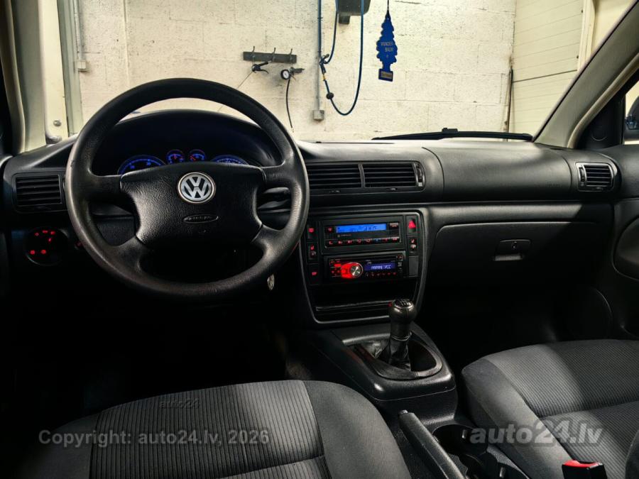 Melns Volkswagen Passat 2005 Viljandi, ar dzinēja tilpumu 1.90 L un nobraukumu 269 tūkst. km par 3390 €, foto 3 vietnē AUTOMOTO.COM.LV