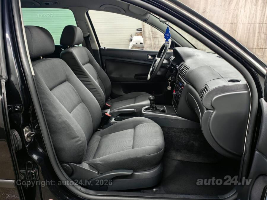 Melns Volkswagen Passat 2005 Viljandi, ar dzinēja tilpumu 1.90 L un nobraukumu 269 tūkst. km par 3390 €, foto 5 vietnē AUTOMOTO.COM.LV