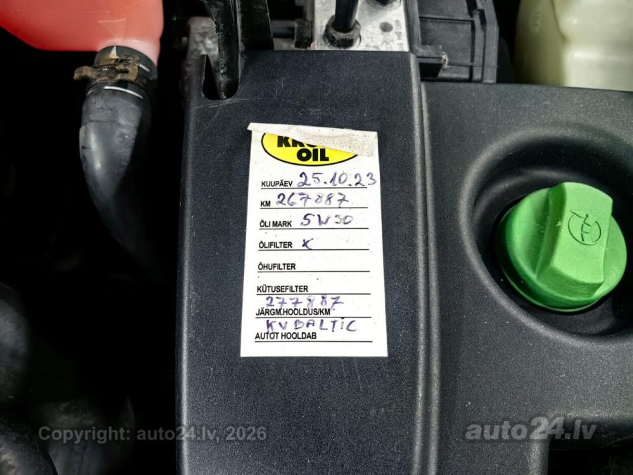 Melns Volkswagen Passat 2005 Viljandi, ar dzinēja tilpumu 1.90 L un nobraukumu 269 tūkst. km par 3390 €, foto 15 vietnē AUTOMOTO.COM.LV