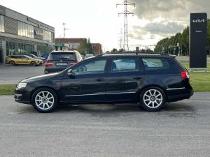 Black Volkswagen Passat 2005 in Narva, with an engine capacity of 2.00 L and mileage of 295 thousand km for 1499 €, photo 16 on AUTOMOTO.COM.LV