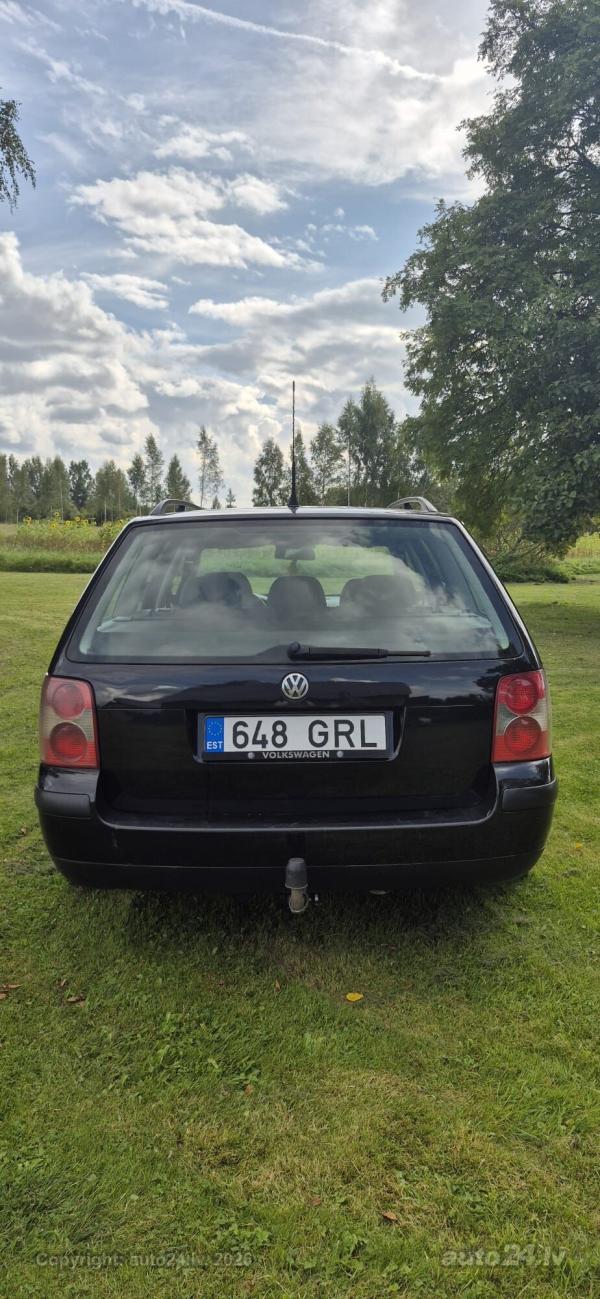 Melns Volkswagen Passat 2005 Tallina, ar dzinēja tilpumu 2.00 L un nobraukumu 350 tūkst. km par 2300 €, foto 5 vietnē AUTOMOTO.COM.LV