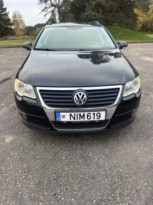 Black Volkswagen Passat 2005 in Vilnius, with an engine capacity of 2.00 L and mileage of 269 thousand km for 1750 €, photo  on AUTOMOTO.COM.LV