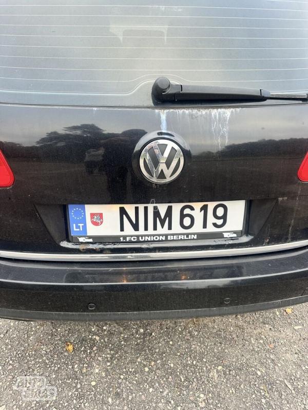 Black Volkswagen Passat 2005 in Vilnius, with an engine capacity of 2.00 L and mileage of 269 thousand km for 1750 €, photo 7 on AUTOMOTO.COM.LV
